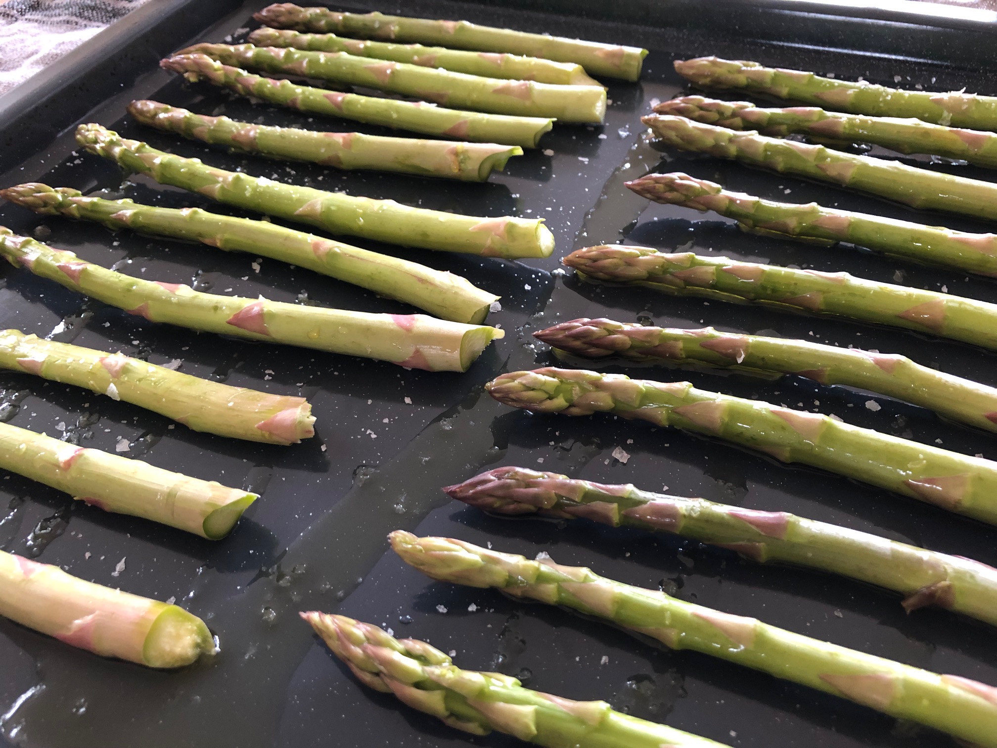 Ugnsrostad sparris - Smidigt, enkelt, gott och perfekt varje gång!